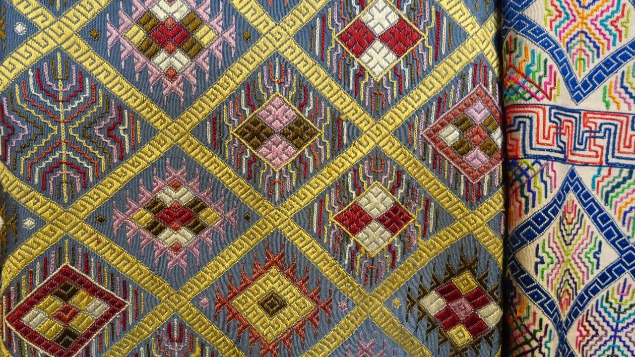 This Exceptional Textile From Bhutan Is Touched By Talent And Mysticism ...