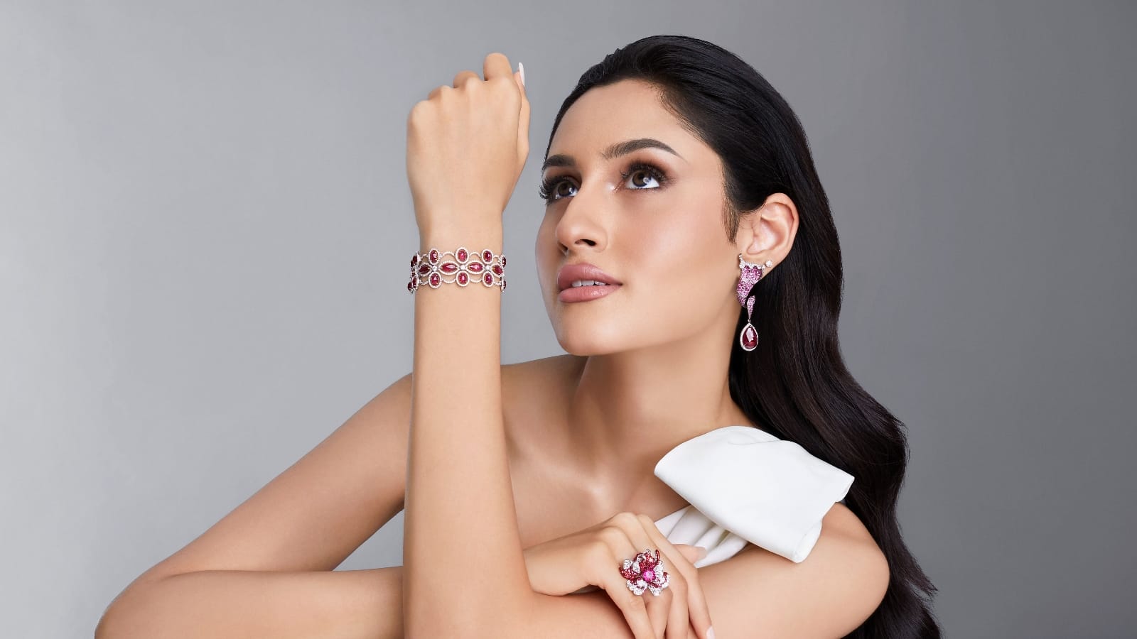 Habib Jewels Sets A Distinction With Their Classic Tennis Bracelets And ...